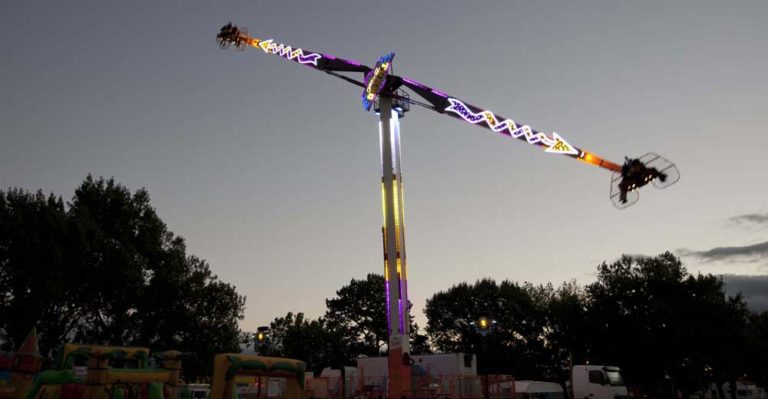 Turbo Boost - Mahons Amusements | Spin up to 120 hm/hr | Mahons