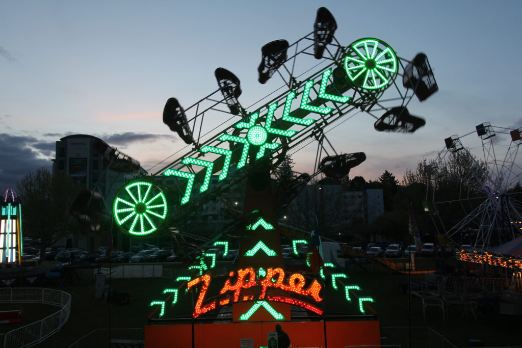Zipper - Mahons Amusements